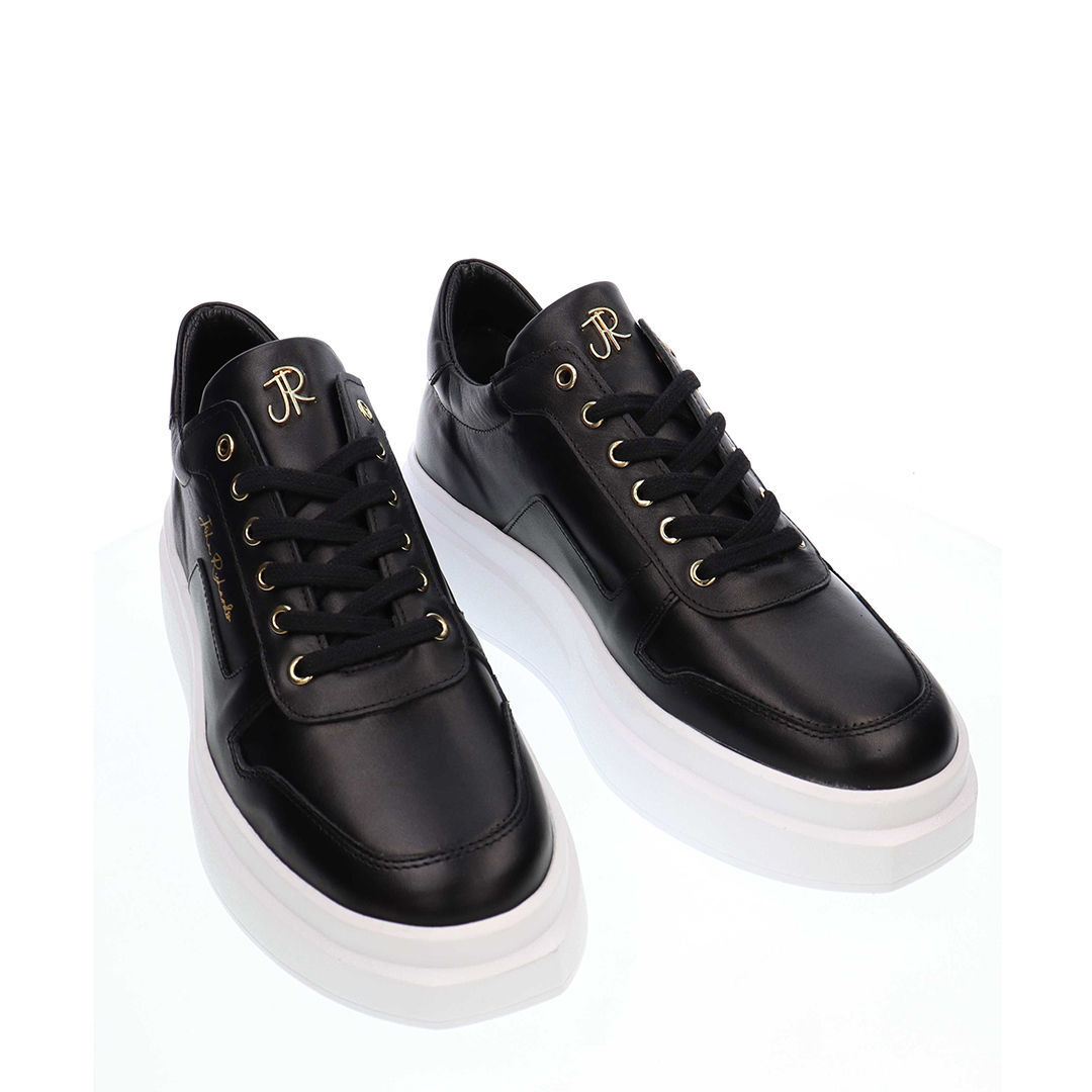 Muške patike John Richardo 18256 - Klasičan stil i udobnost u crnoj ...